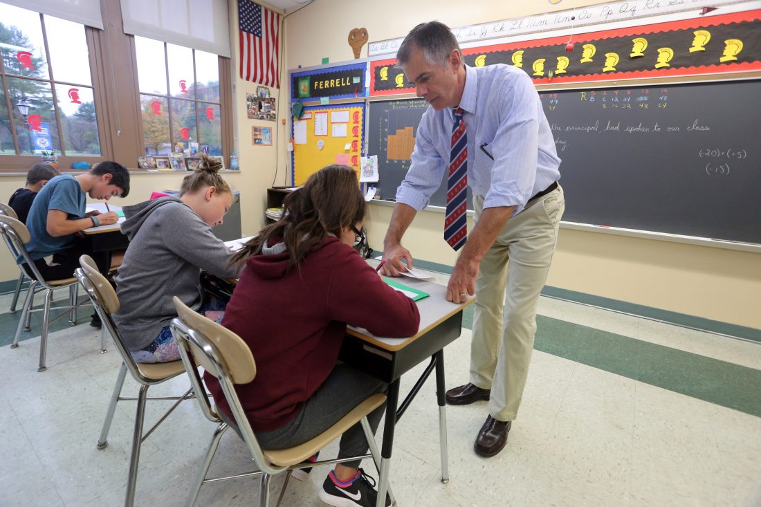 Takin’ the classroom to the court | News, Sports, Jobs - Williamsport ...